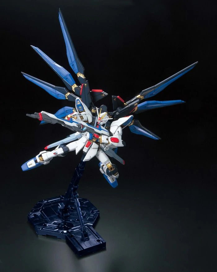 MG Strike Freedom Gundam Full Burst Mode — GUNPLA SA